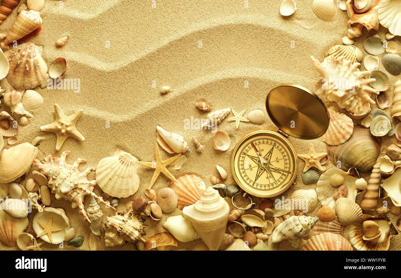 Pocket watch sand hi-res stock photography and images - Alamy