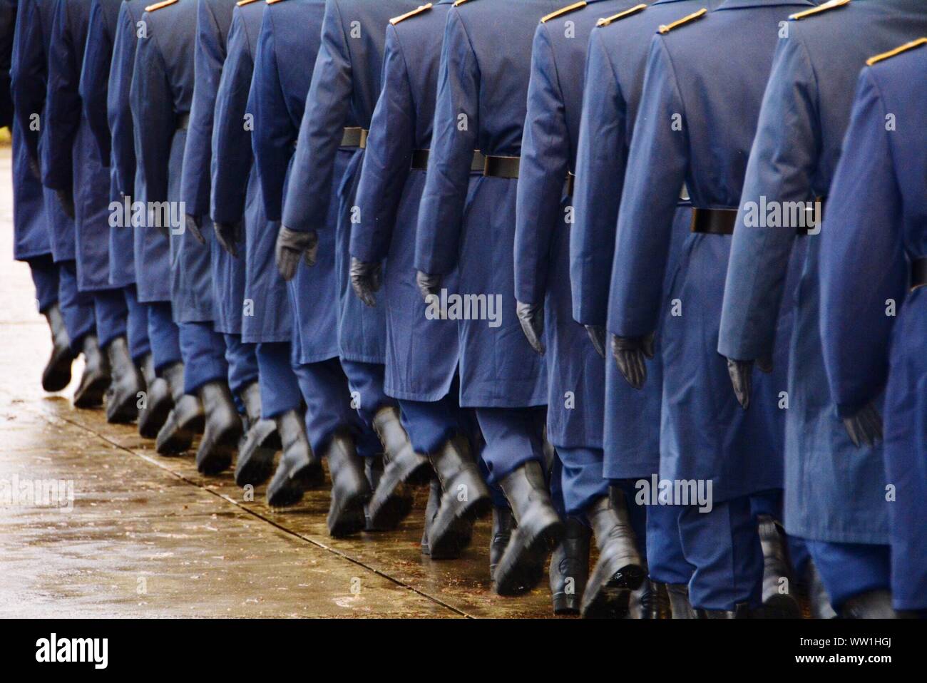 Soldiers Walking High Resolution Stock Photography and Images - Alamy