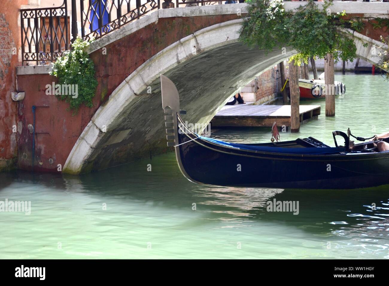 Vessel bridge hi-res stock photography and images - Alamy