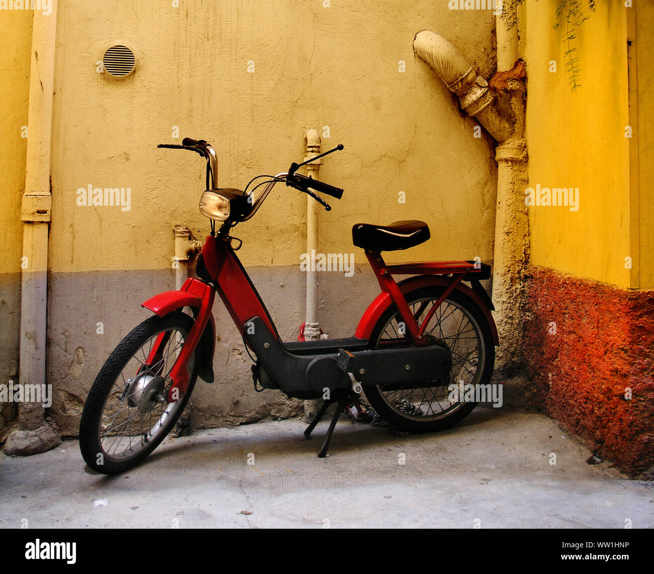 Corner Gutter High Resolution Stock Photography and Images - Alamy