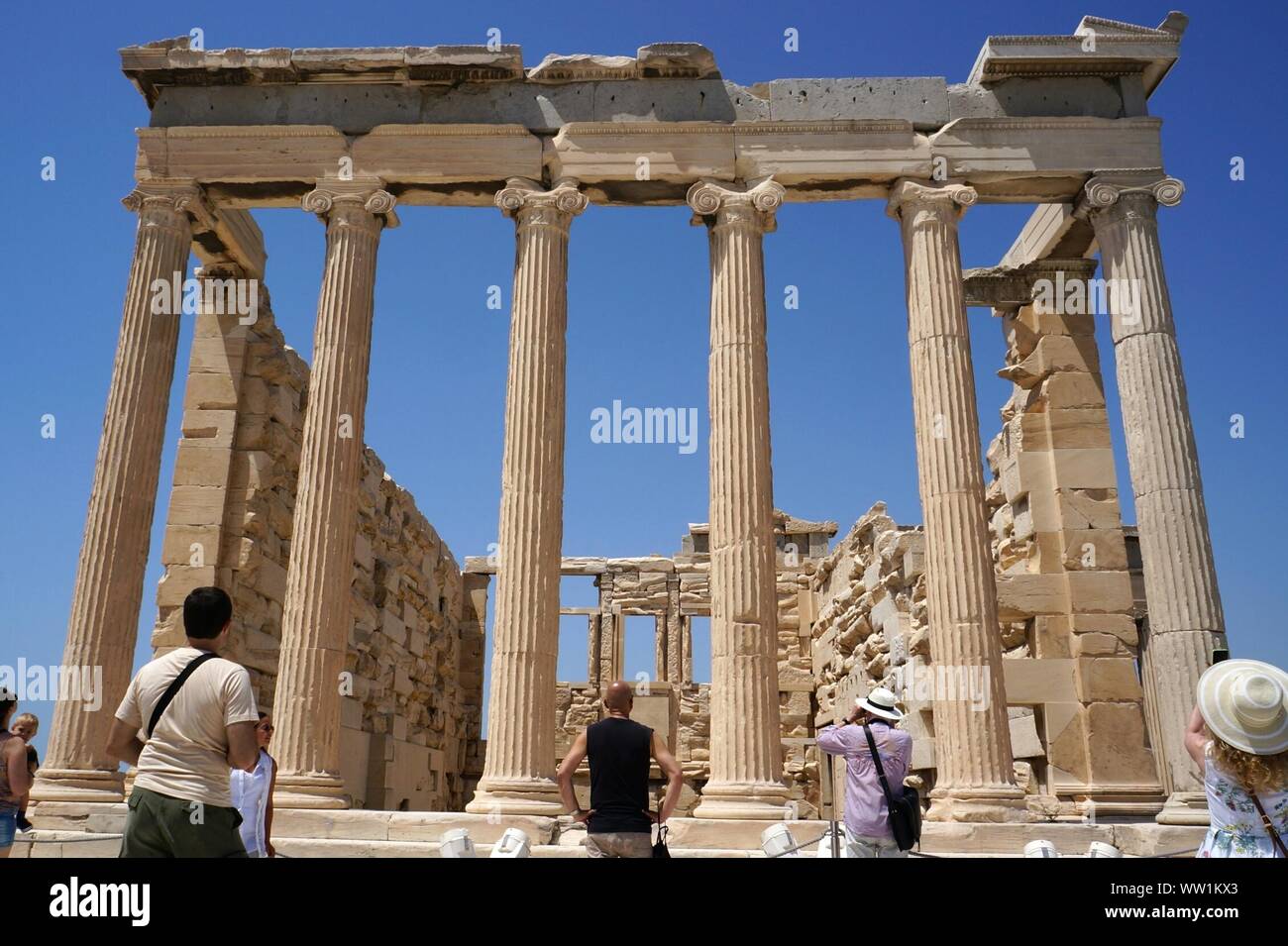 Ruined people hi-res stock photography and images - Alamy