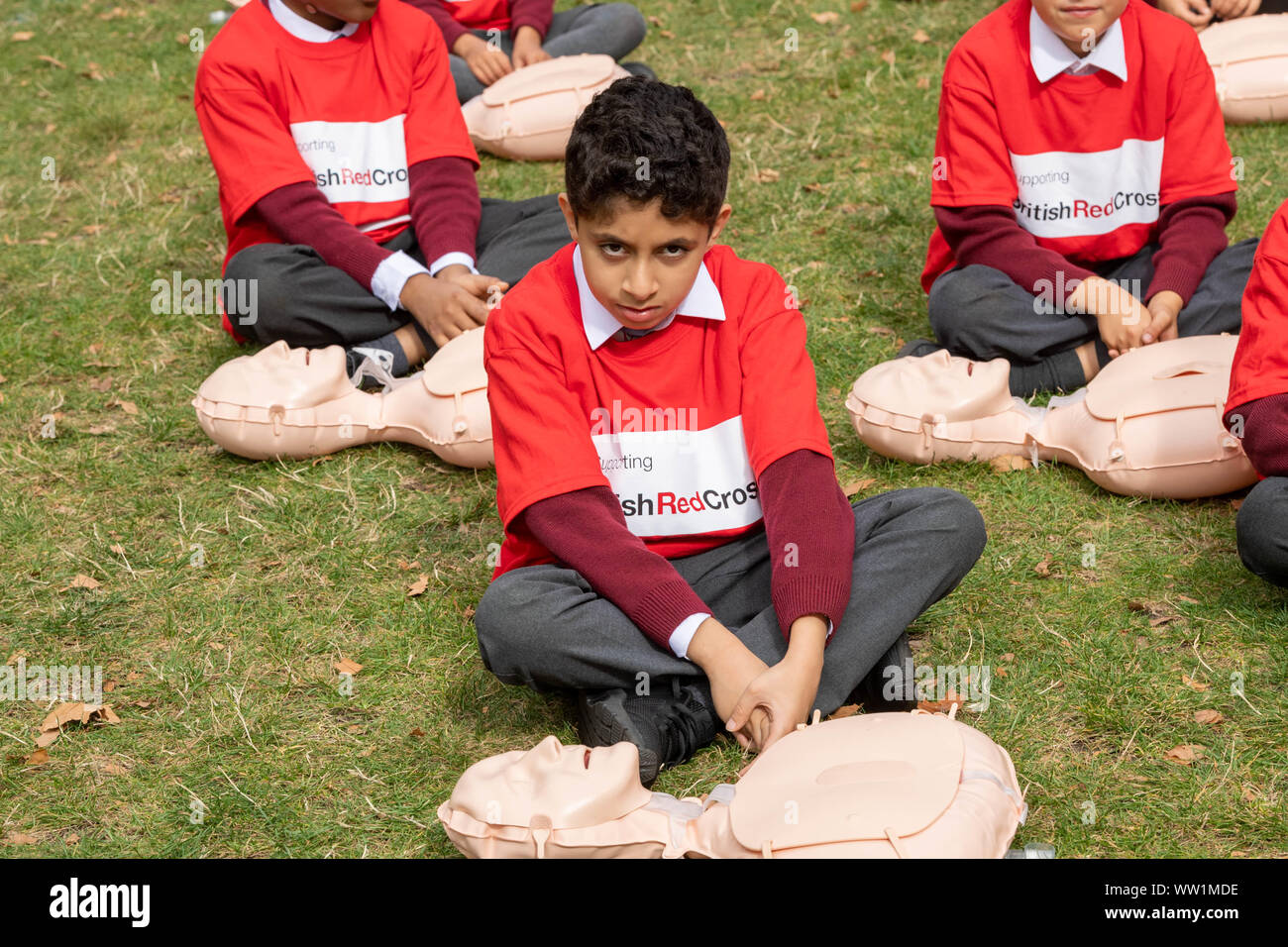 First aid cross hi-res stock photography and images - Alamy