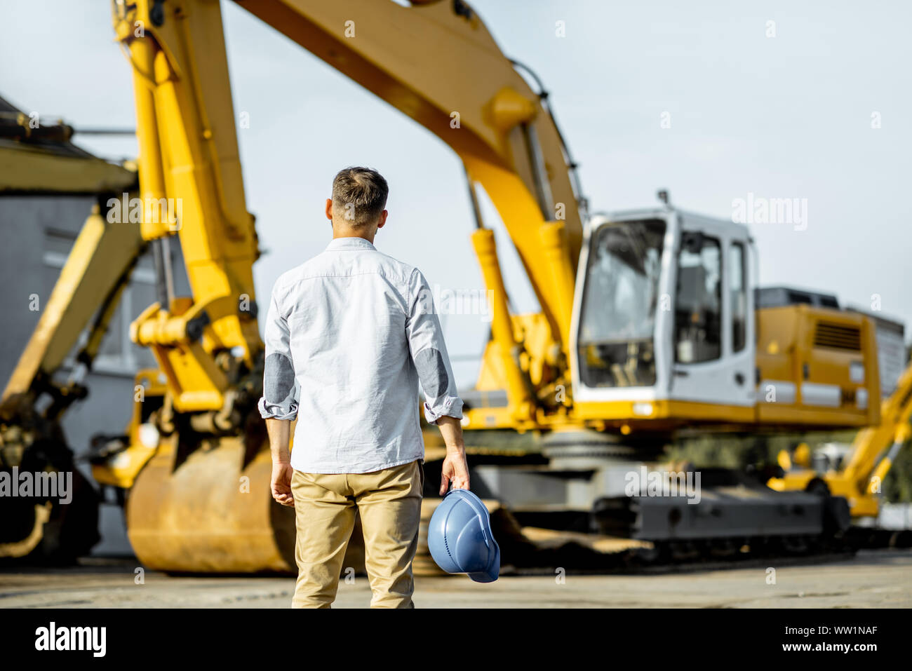 Engineer machine shop truck hi-res stock photography and images - Alamy