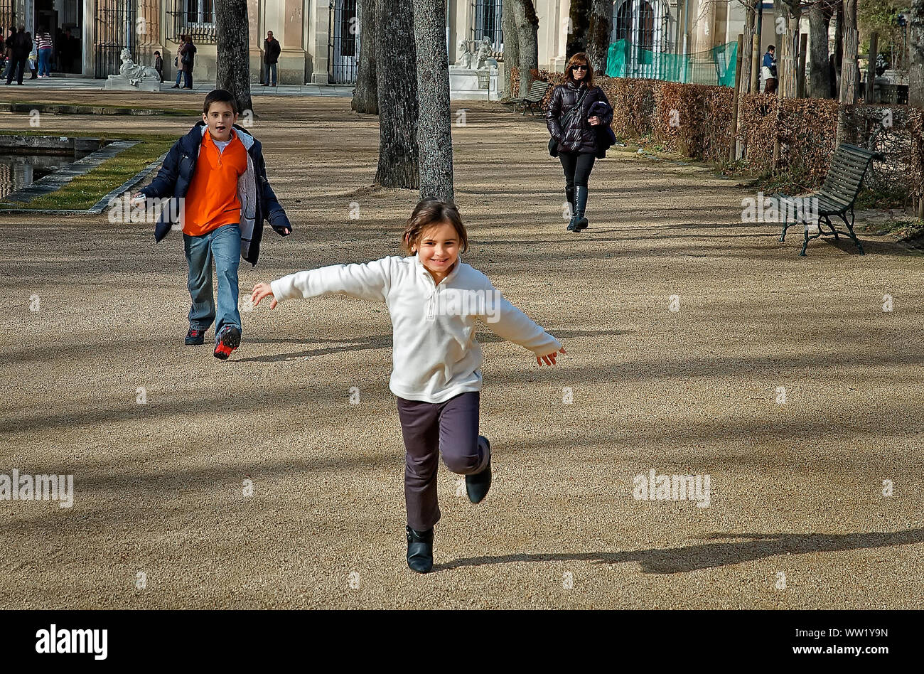 Boy and girl running hi-res stock photography and images - Alamy