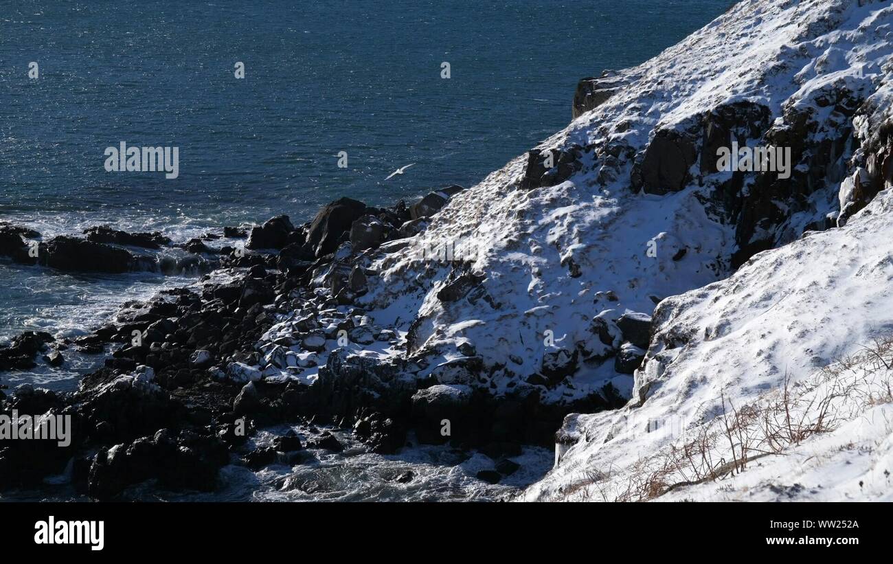 Snow covered coastline hi-res stock photography and images - Alamy