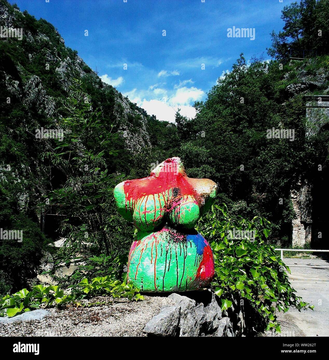 Broken Statue High Resolution Stock Photography and Images - Alamy