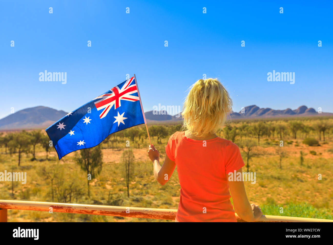 Australian flag uluru northern territory hi-res stock photography and ...