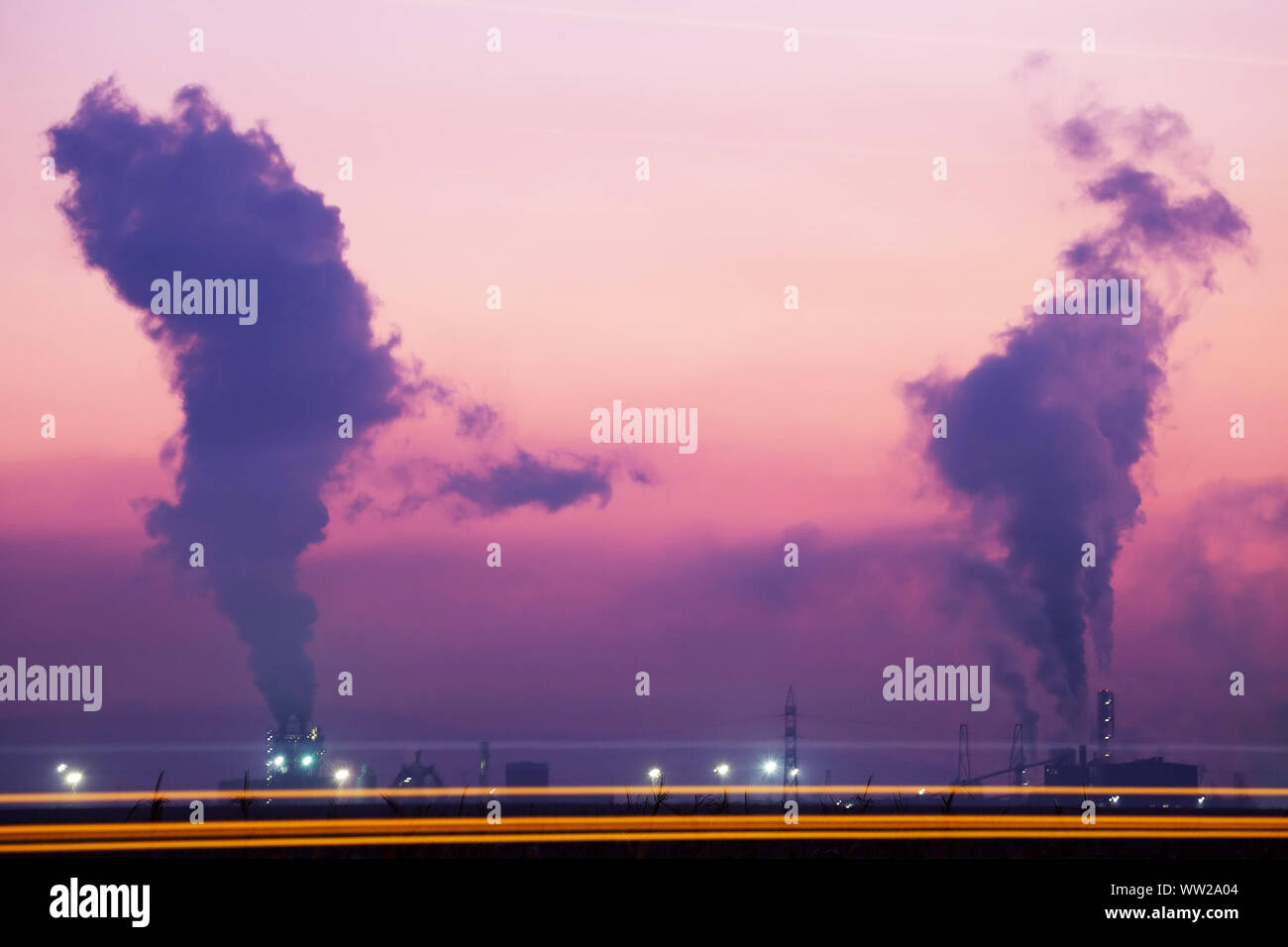 Sunset smoke hi-res stock photography and images - Alamy