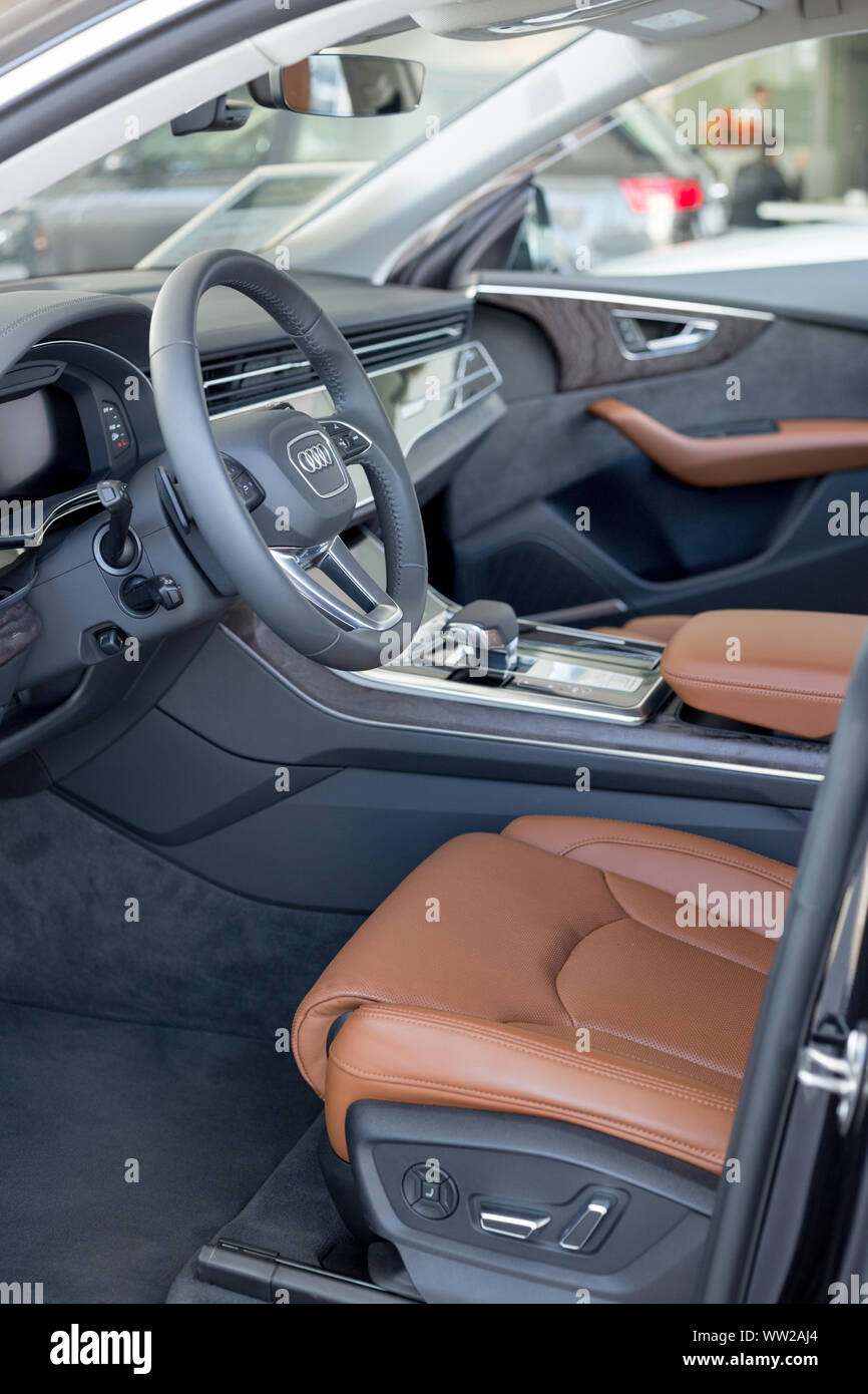 Audi q8 interior hi-res stock photography and images - Alamy
