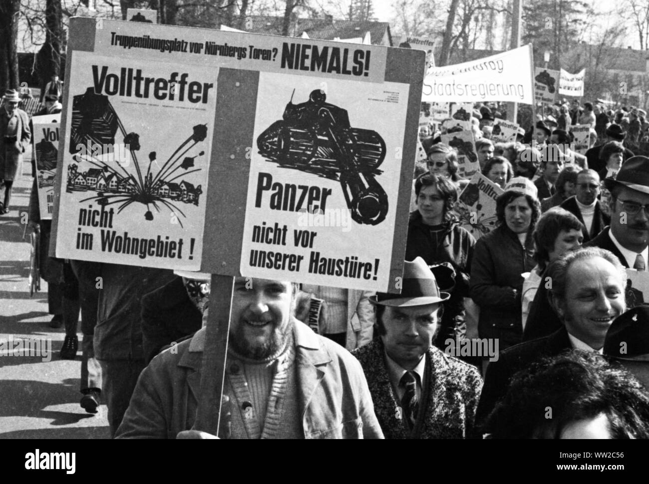 Several hundred citizens from Nuremberg protest on March 14, 1973 in ...