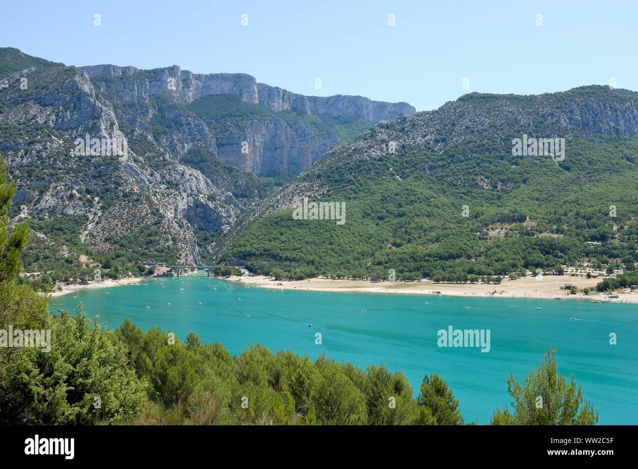 beautiful Sainte Croix lake in the french Verdon mountains | usage ...
