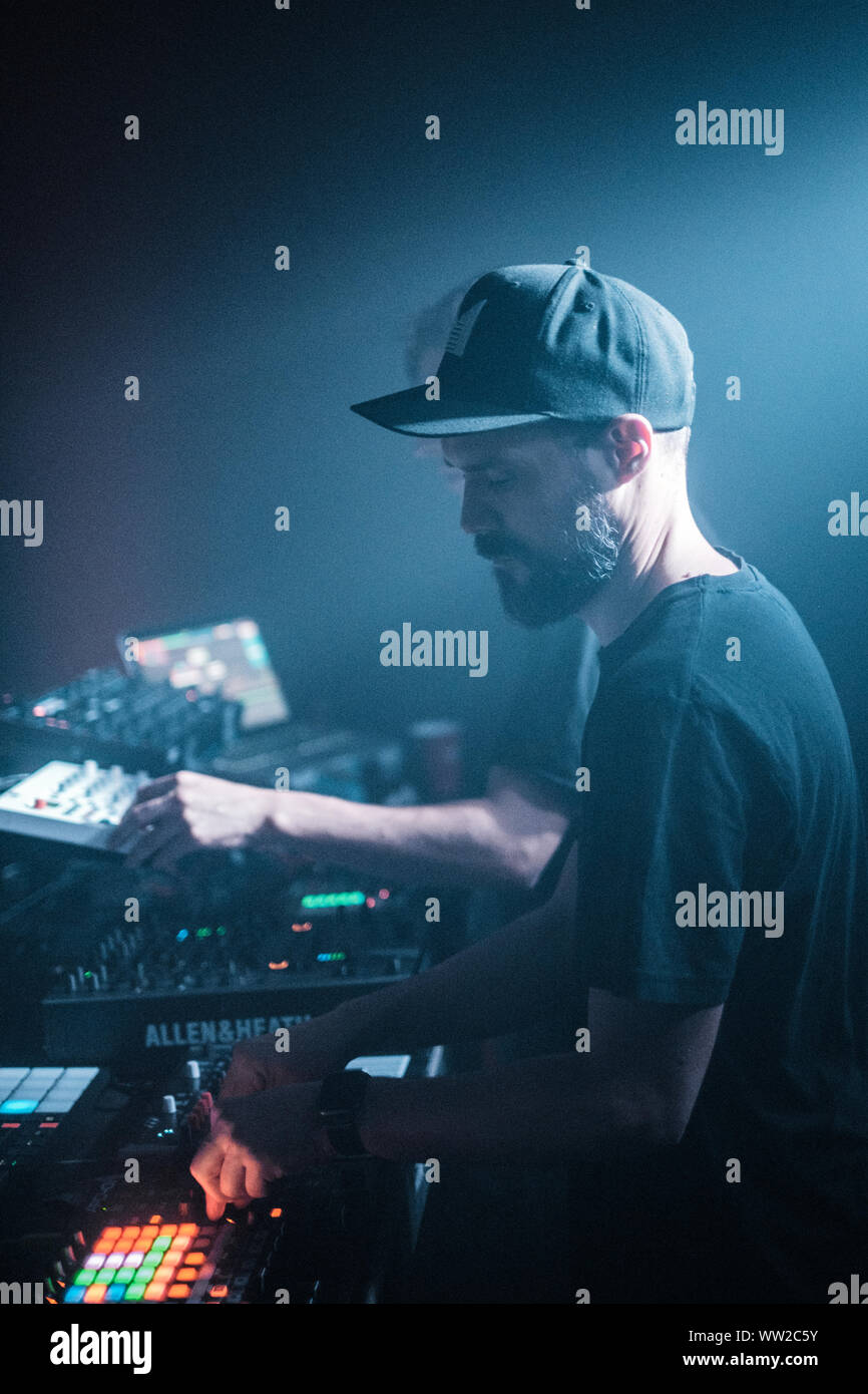 Einmusik hi-res stock photography and images - Alamy