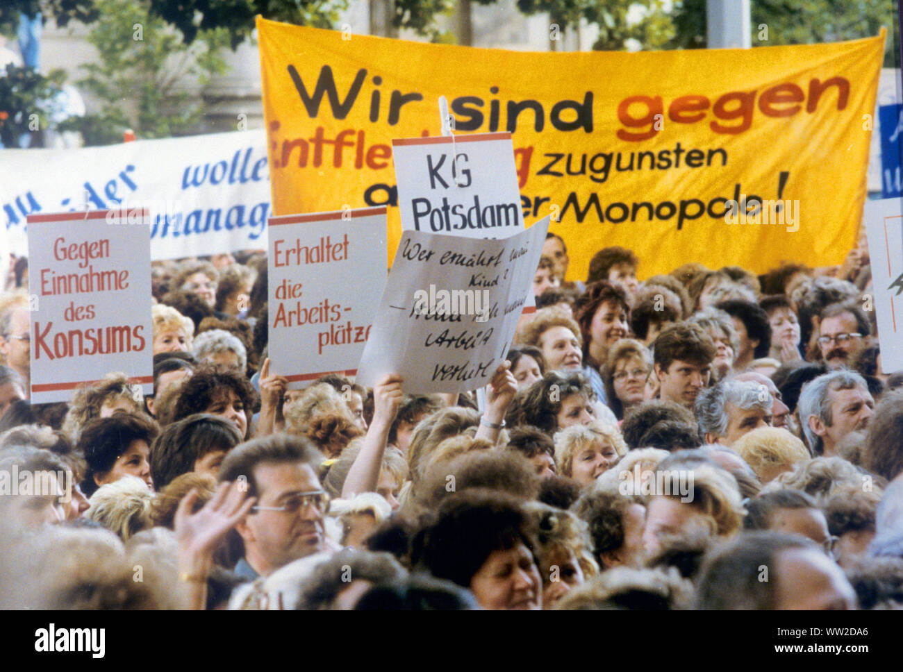 13 july 1990 hi-res stock photography and images - Alamy