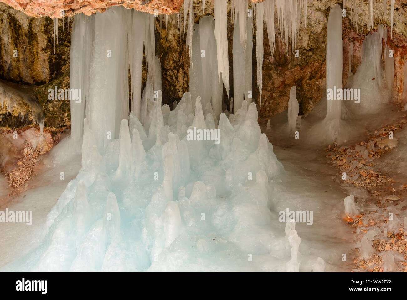 Ice formations in Mossy Cave, Bryce Canyon National Park, Utah, USA ...