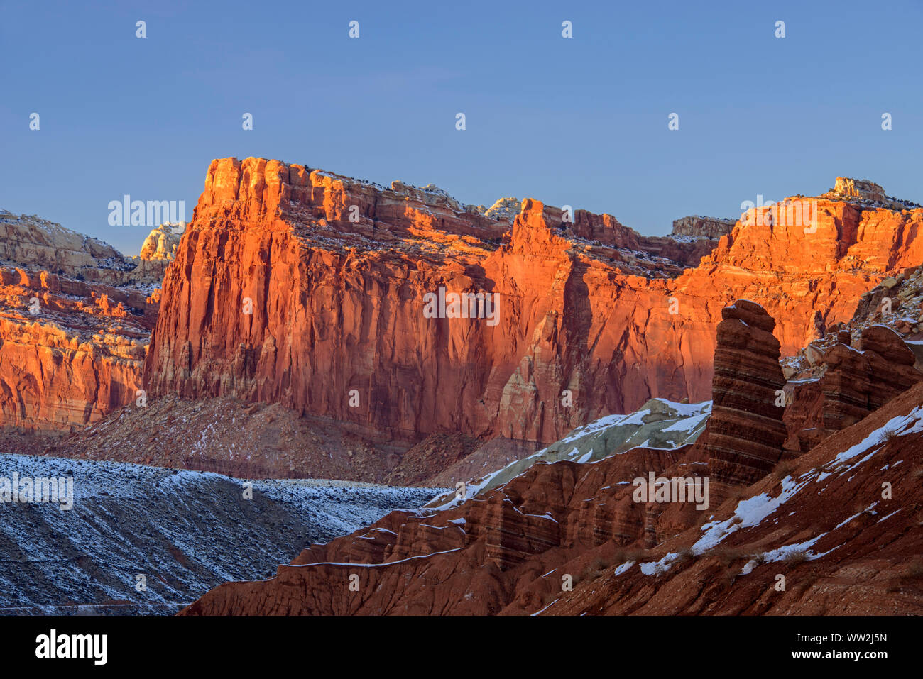 Cliffs of the Waterpocket Fold in winter at sunset, Capitol Reef ...