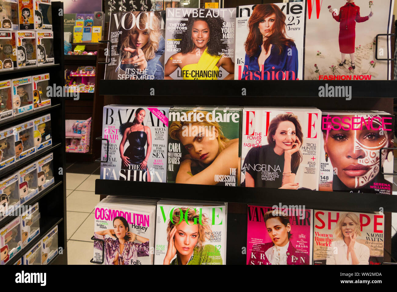 Marie claire magazine stand hi-res stock photography and images - Alamy