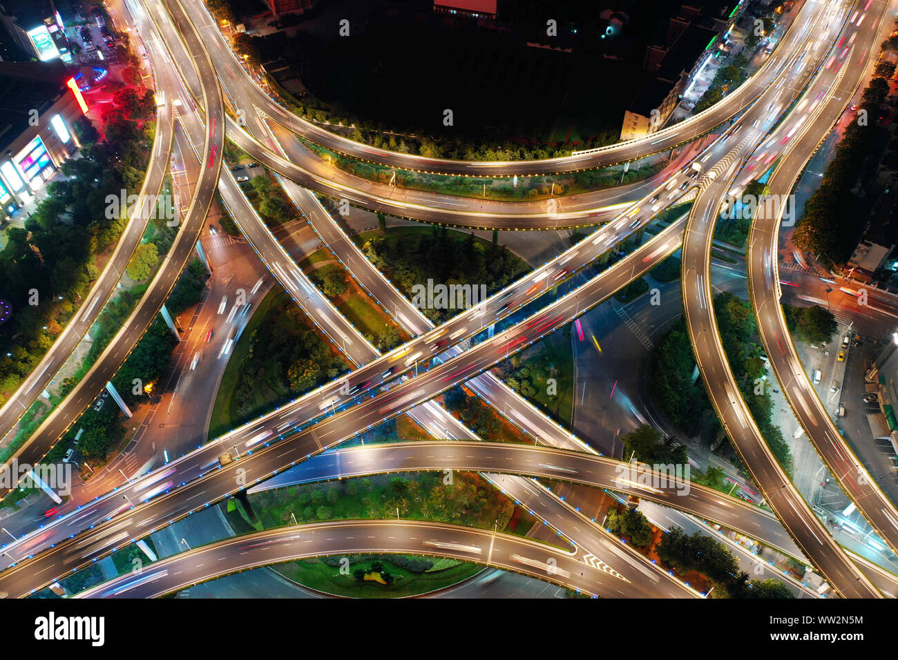 Elevated highways hi-res stock photography and images - Alamy