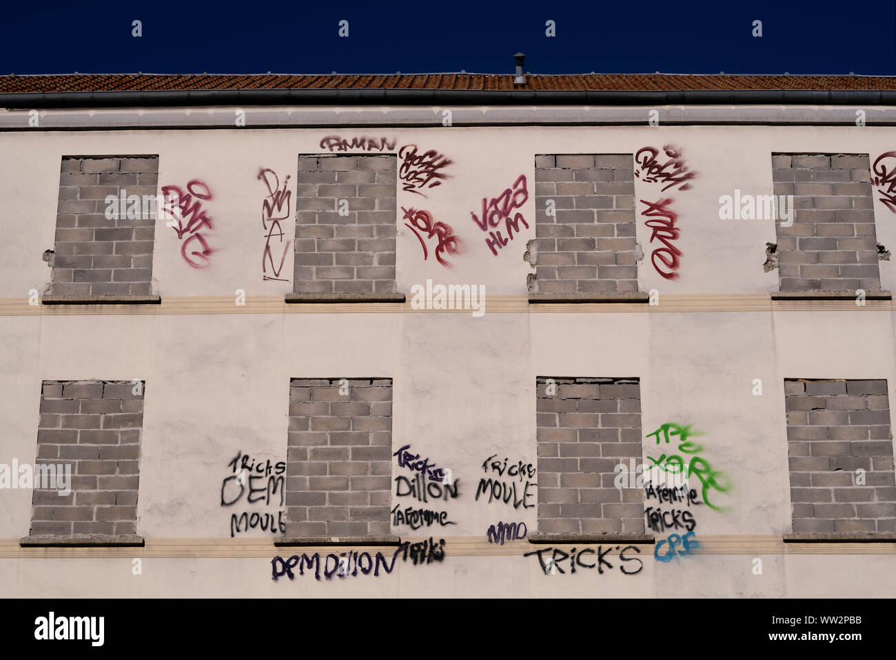 Roof graffiti hi-res stock photography and images - Alamy