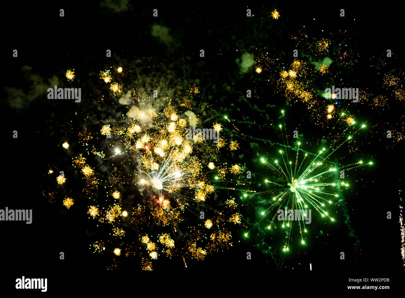 Firecracker light hi-res stock photography and images - Alamy