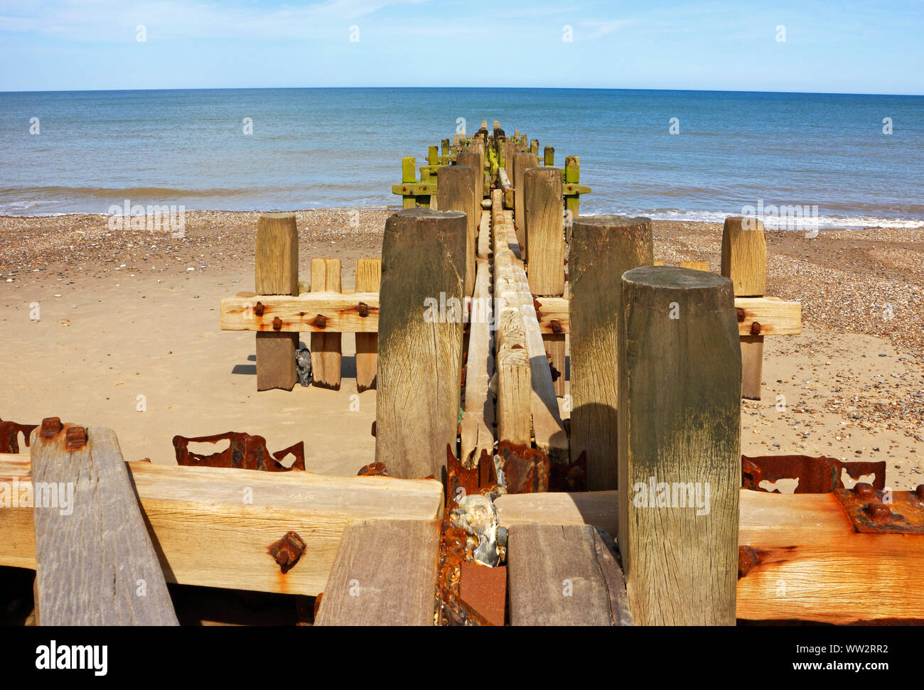 Deteriorating signs hi-res stock photography and images - Alamy