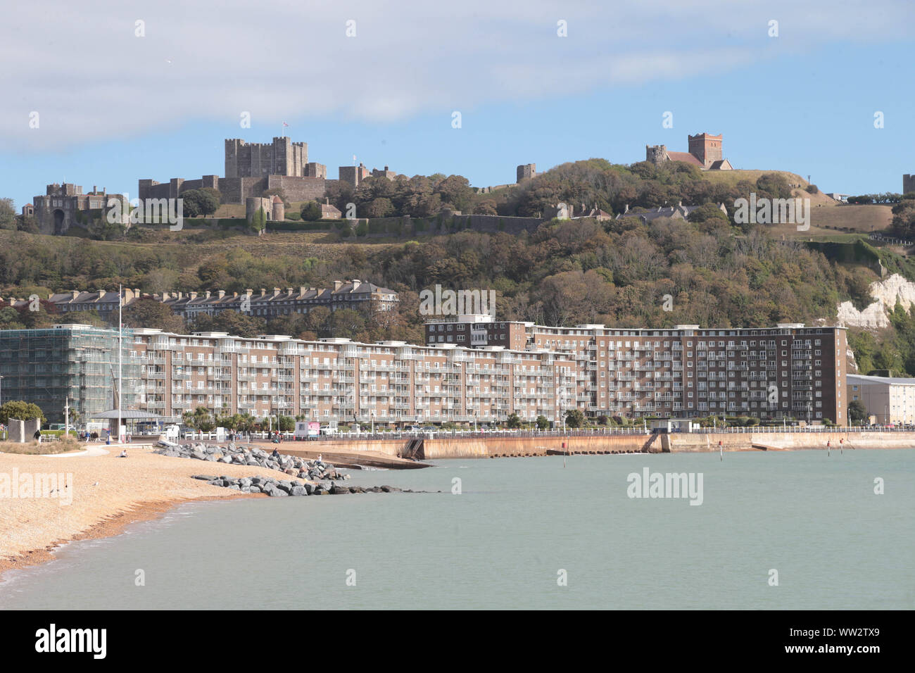 William the conqueror castle building hi-res stock photography and ...