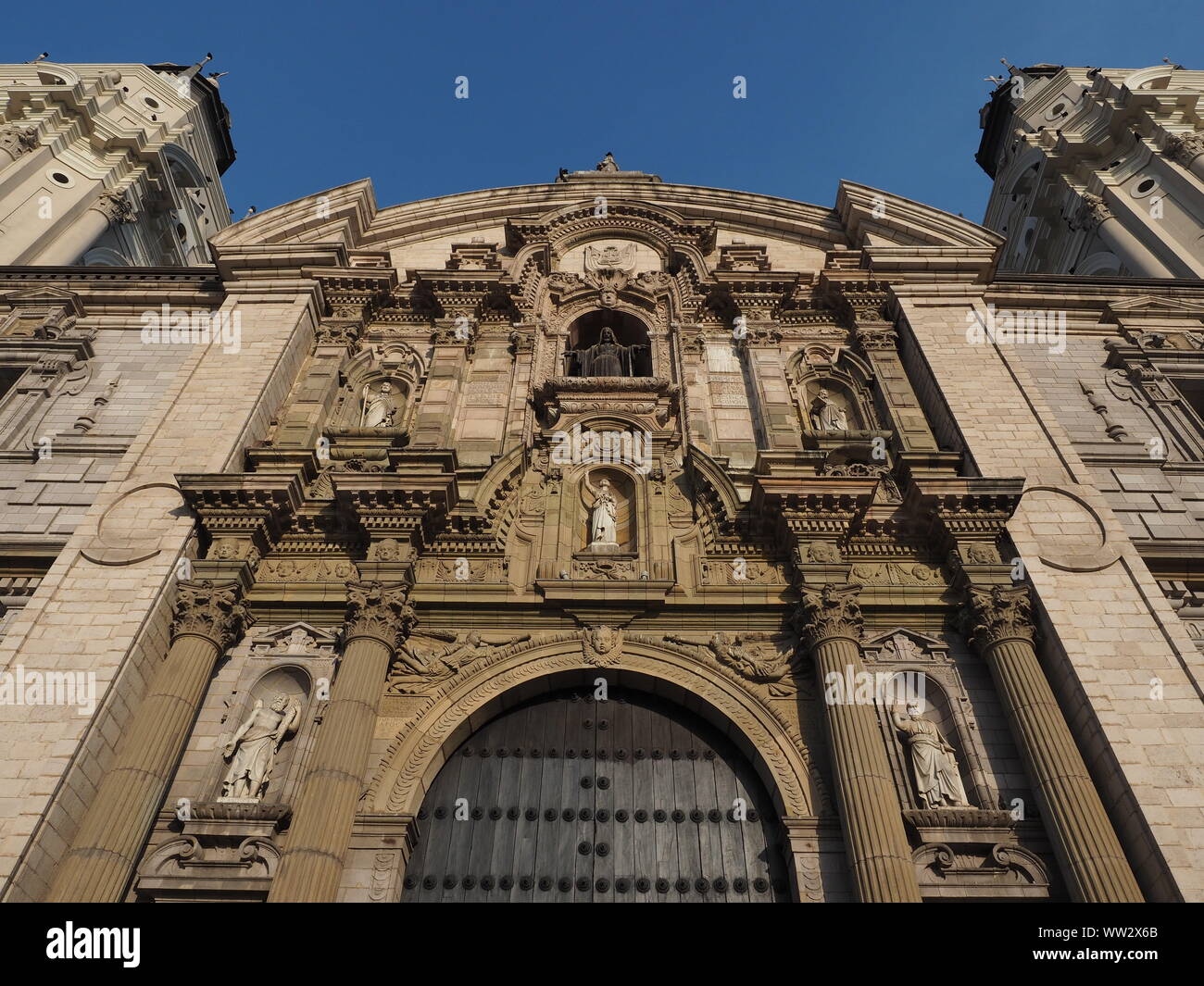 Facade of the Lima Cathedral before beginning the procession of Friday ...