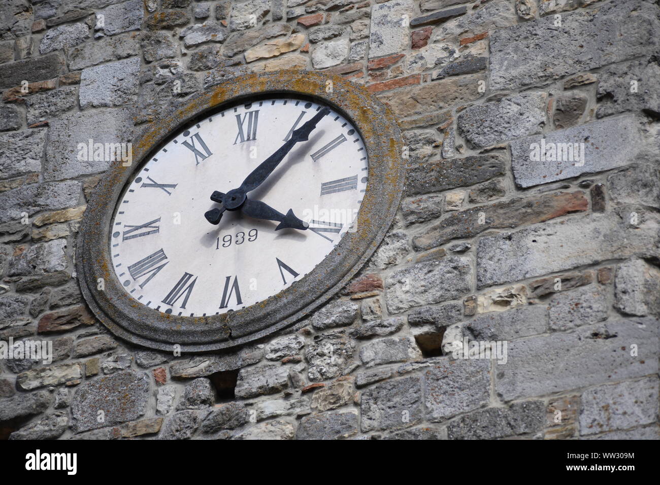 Italy clock hi-res stock photography and images - Alamy