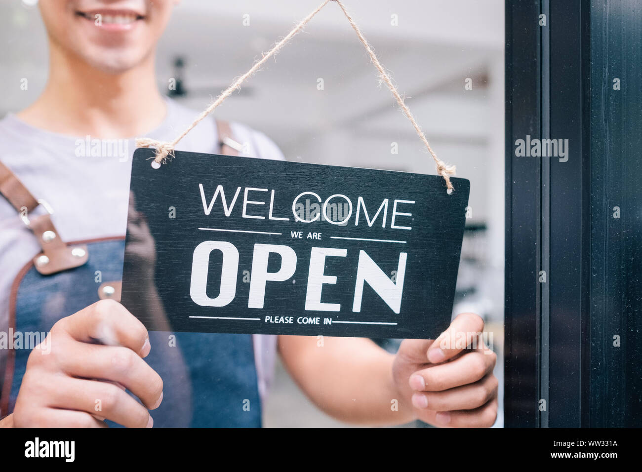 Welcome customer hi-res stock photography and images - Alamy