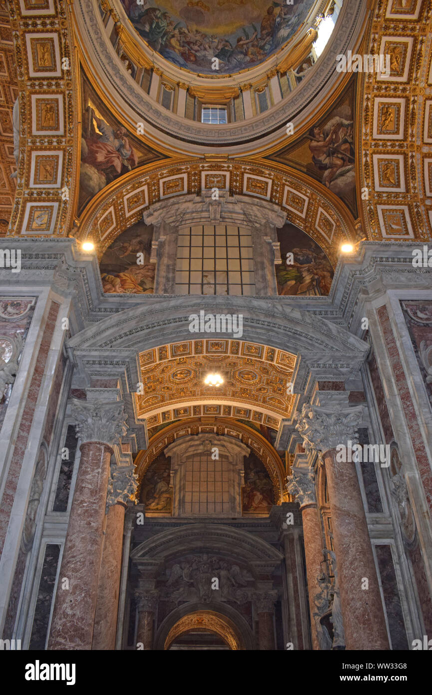 Roof, Basilica of St. Peter in Vatican Stock Photo - Alamy