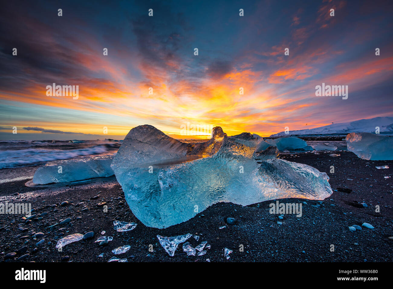 Diamond sunset hi-res stock photography and images - Alamy