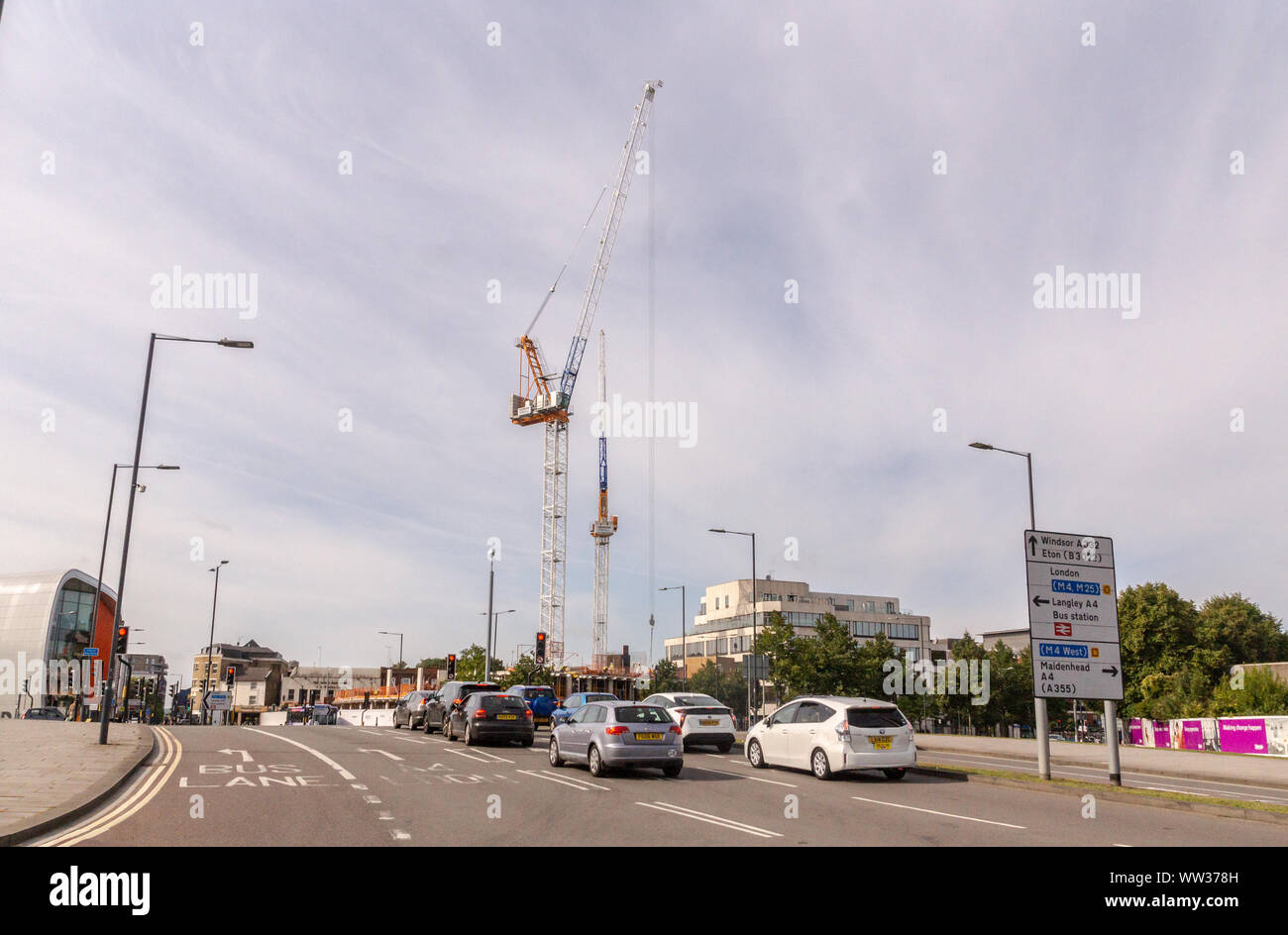 Slough england city centre hi-res stock photography and images - Alamy