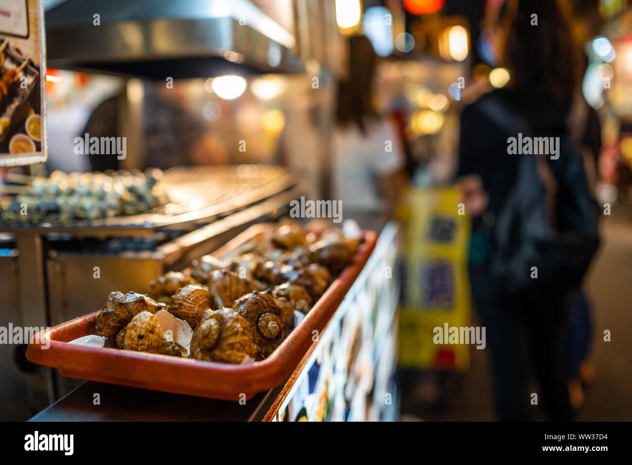 Taipei, Taiwan: Big Snails with shells at street food vendor at Raohe ...