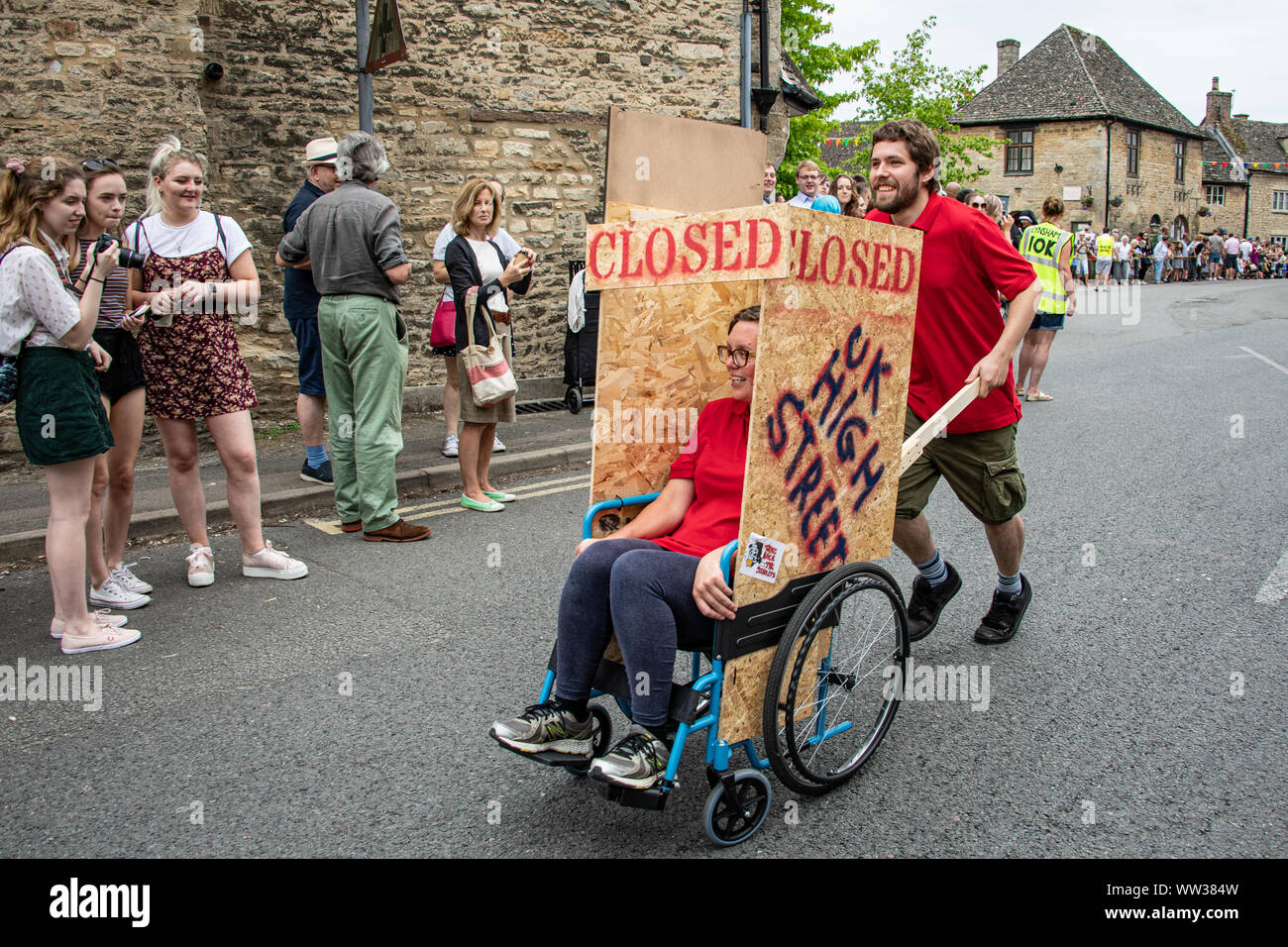 Eynsham Carnival, Oxfordshire, UK Stock Photo - Alamy