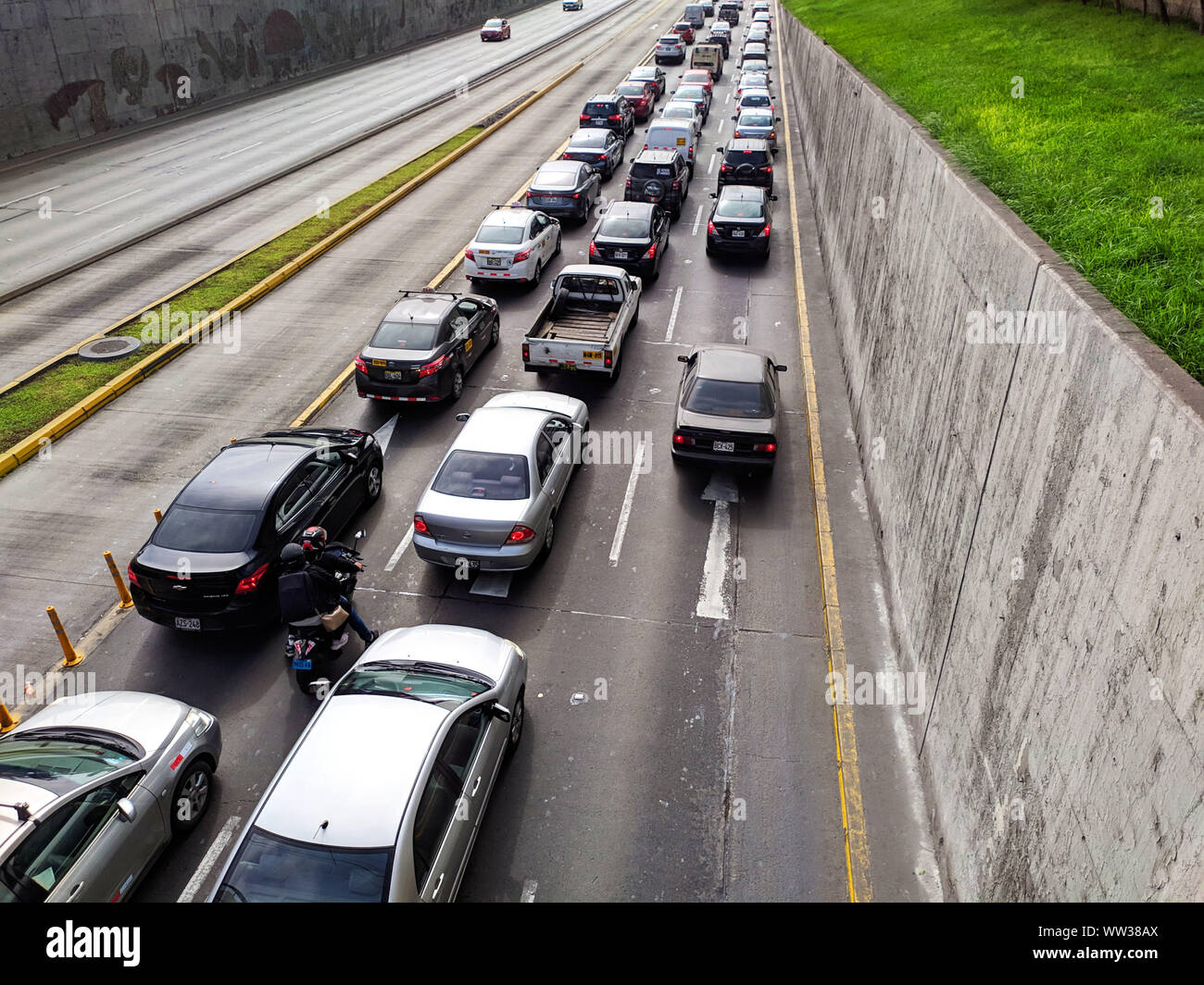 Traffic at the main highways Via expresa and Javier Prado at the ...