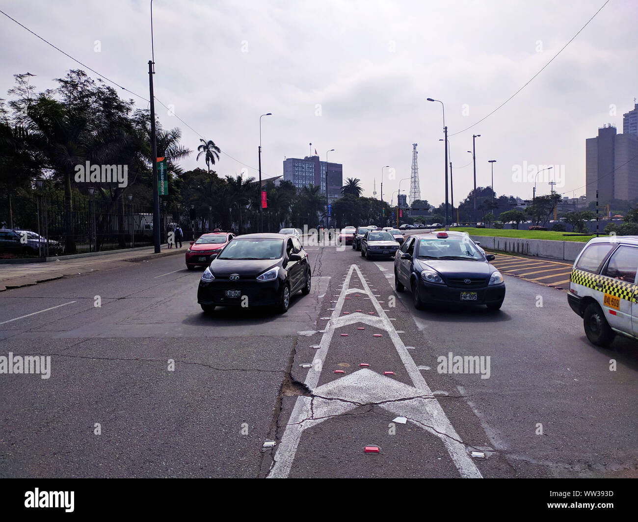 Traffic at the main highways Via expresa and Javier Prado at the ...