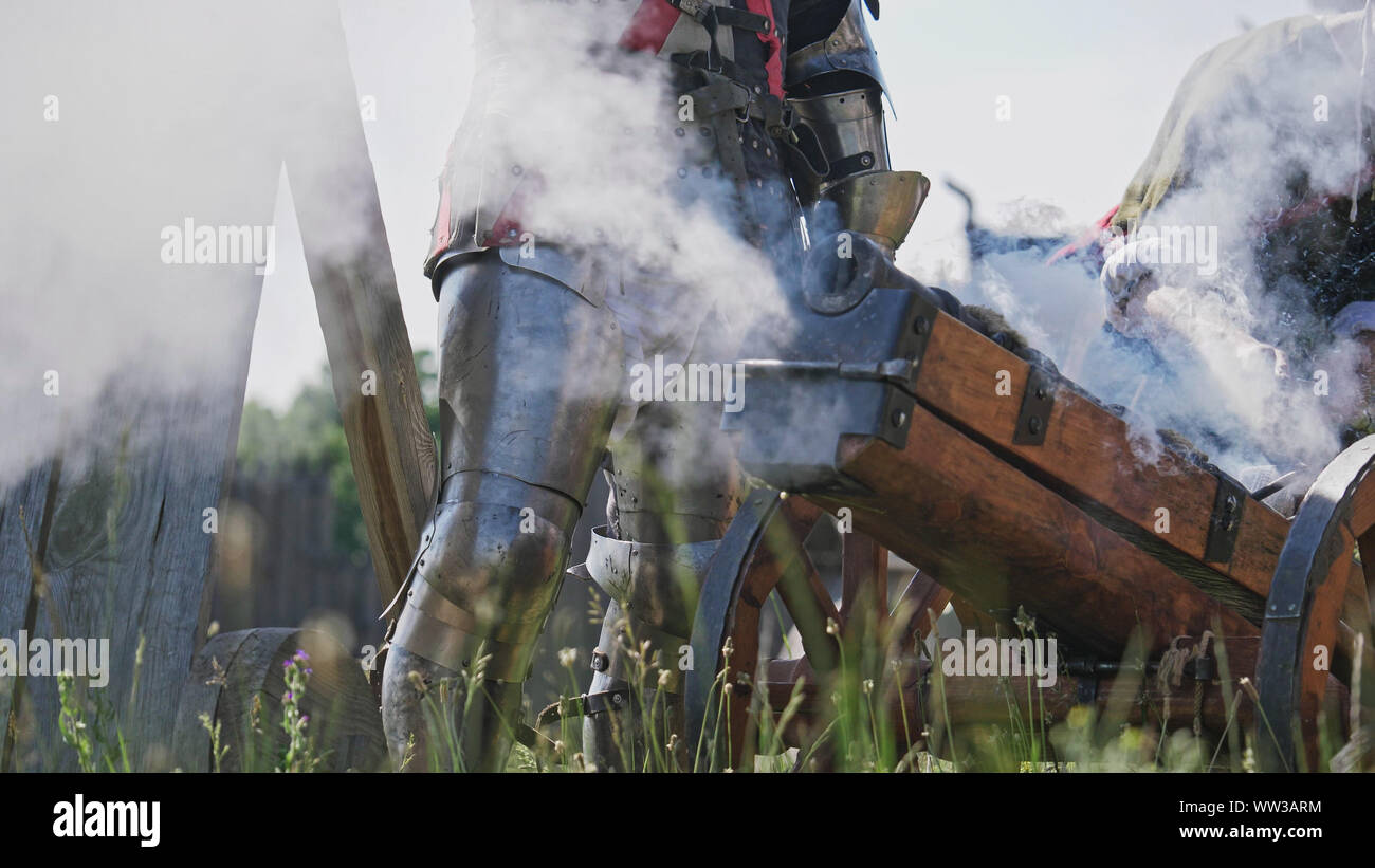 Knights in offensive. Knights defending their fortress Stock Photo - Alamy