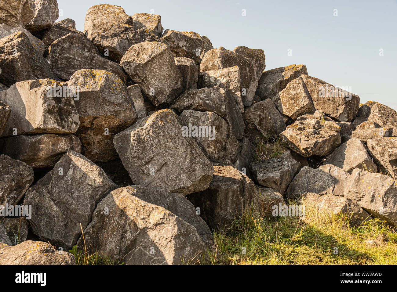 Boulders at the top hi-res stock photography and images - Alamy