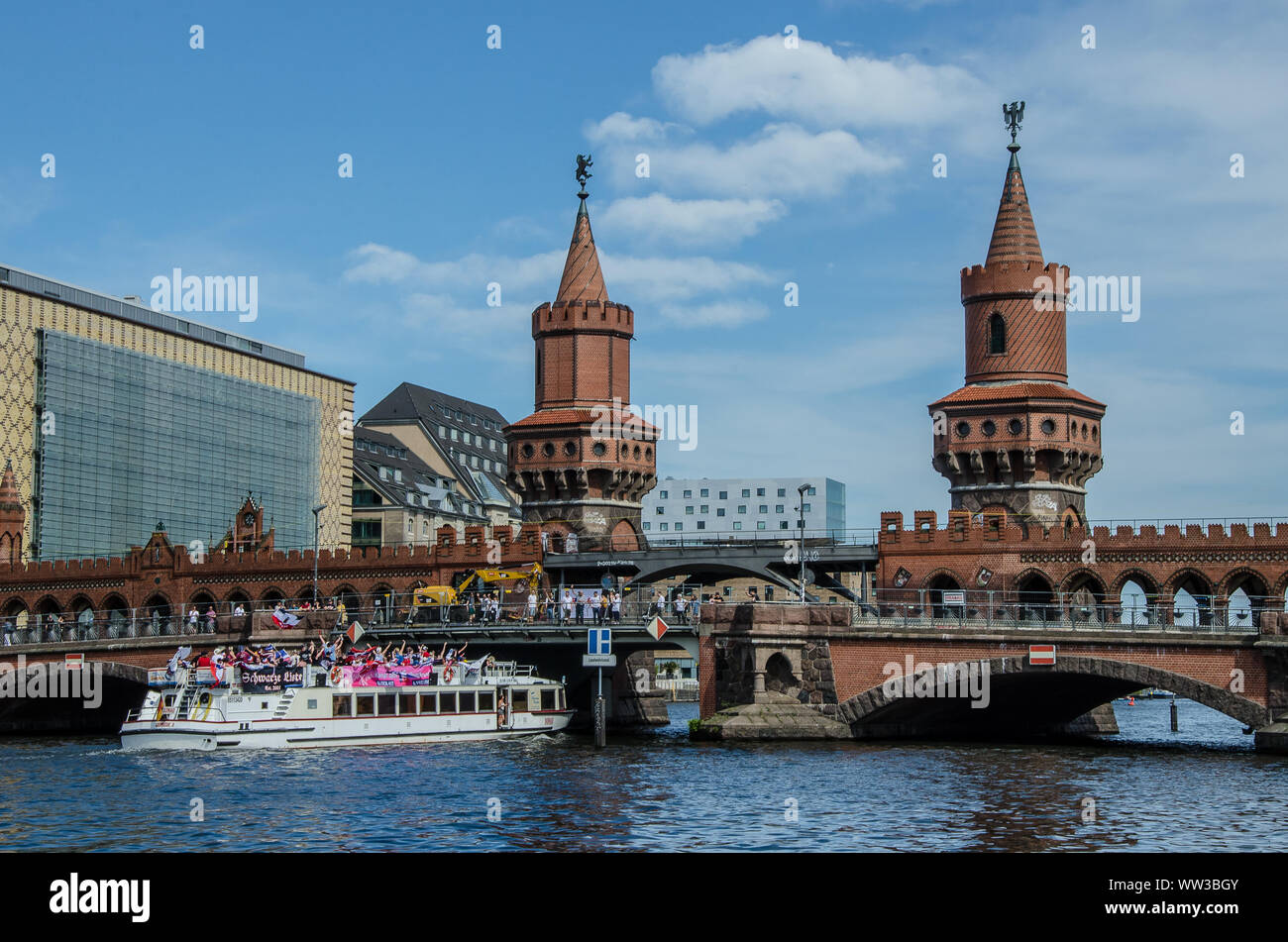 Berlin's double-decker bridge Oberbaum Bridge (Oberbaumbrücke), built ...