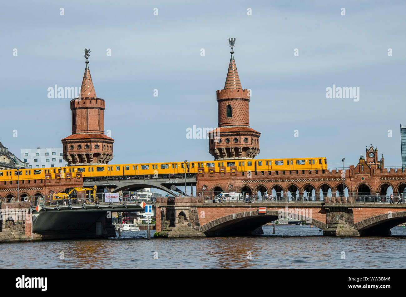 Berlin's double-decker bridge Oberbaum Bridge (Oberbaumbrücke), built ...
