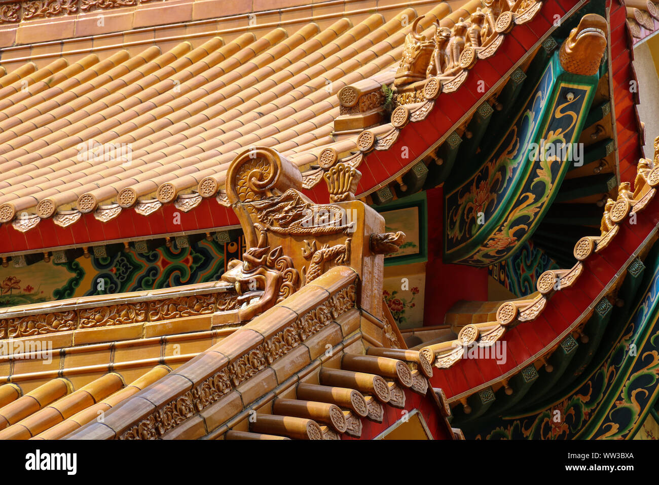 Chinese temple pagoda hi-res stock photography and images - Alamy