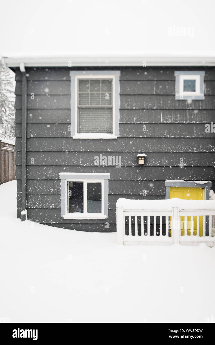 Domestic exterior hi-res stock photography and images - Alamy