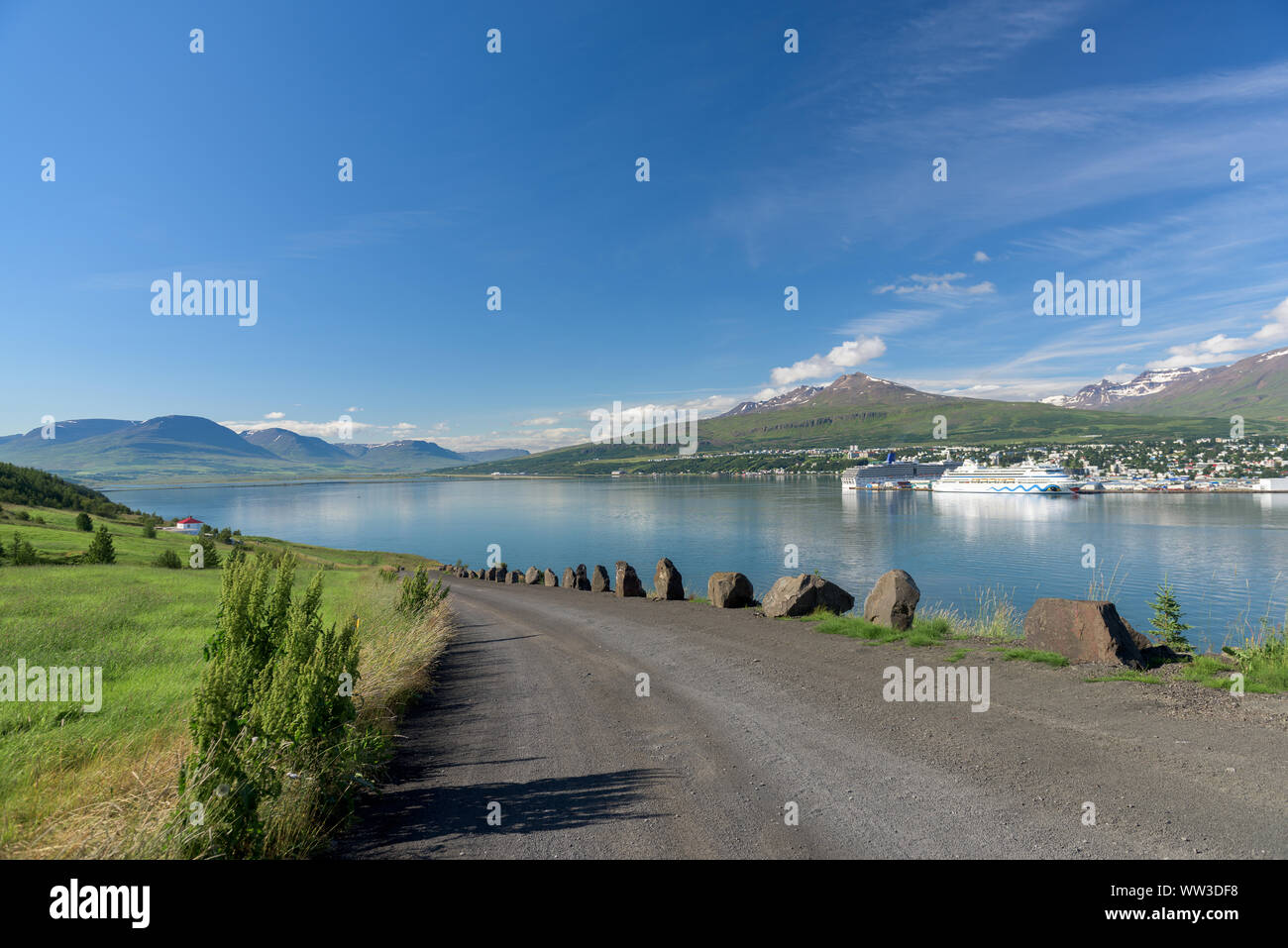 City in iceland hi-res stock photography and images - Alamy