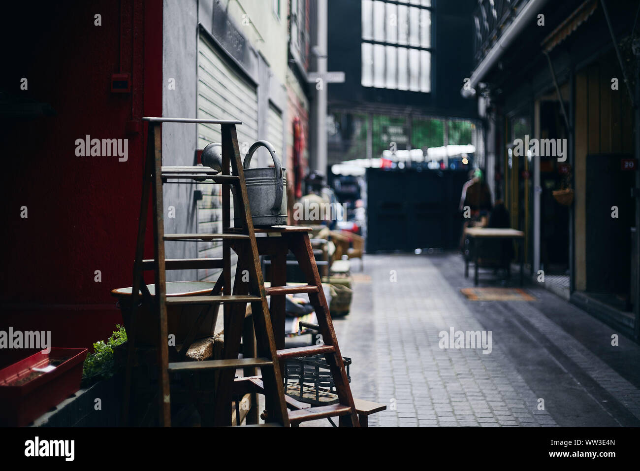 Old ladder hi-res stock photography and images - Alamy