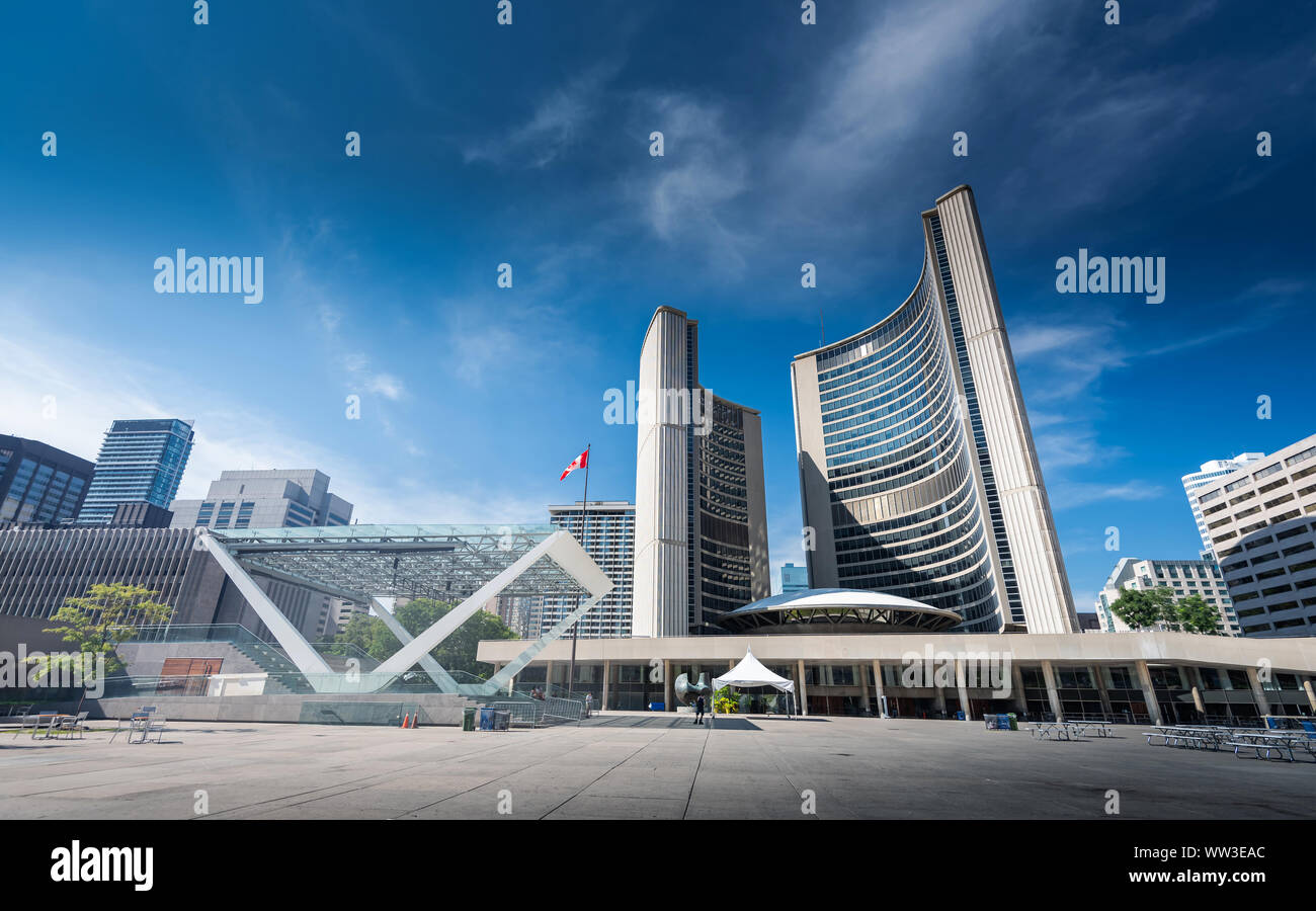 Toronto art center hi-res stock photography and images - Alamy