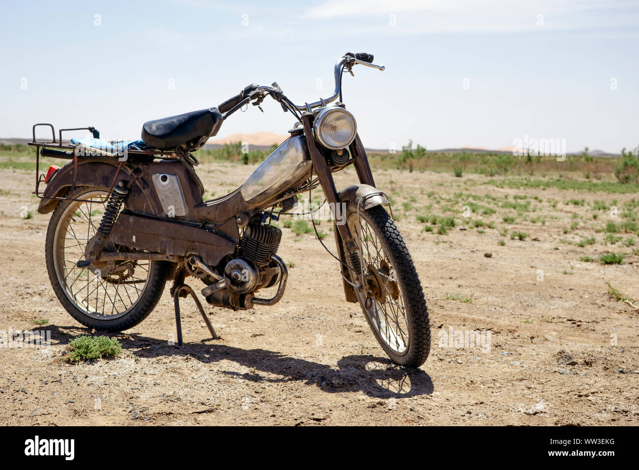 Desert racer hi-res stock photography and images - Alamy
