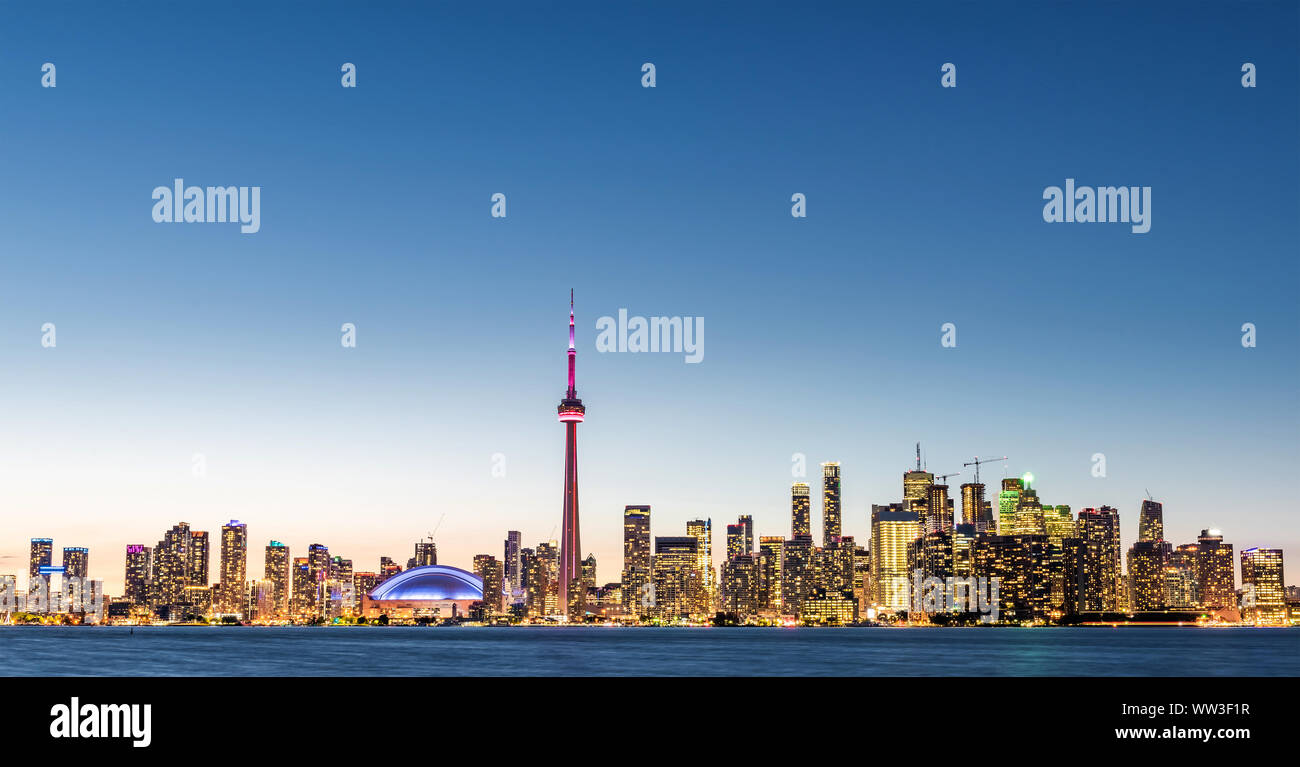Panoramic view toronto skyline ontario hi-res stock photography and ...