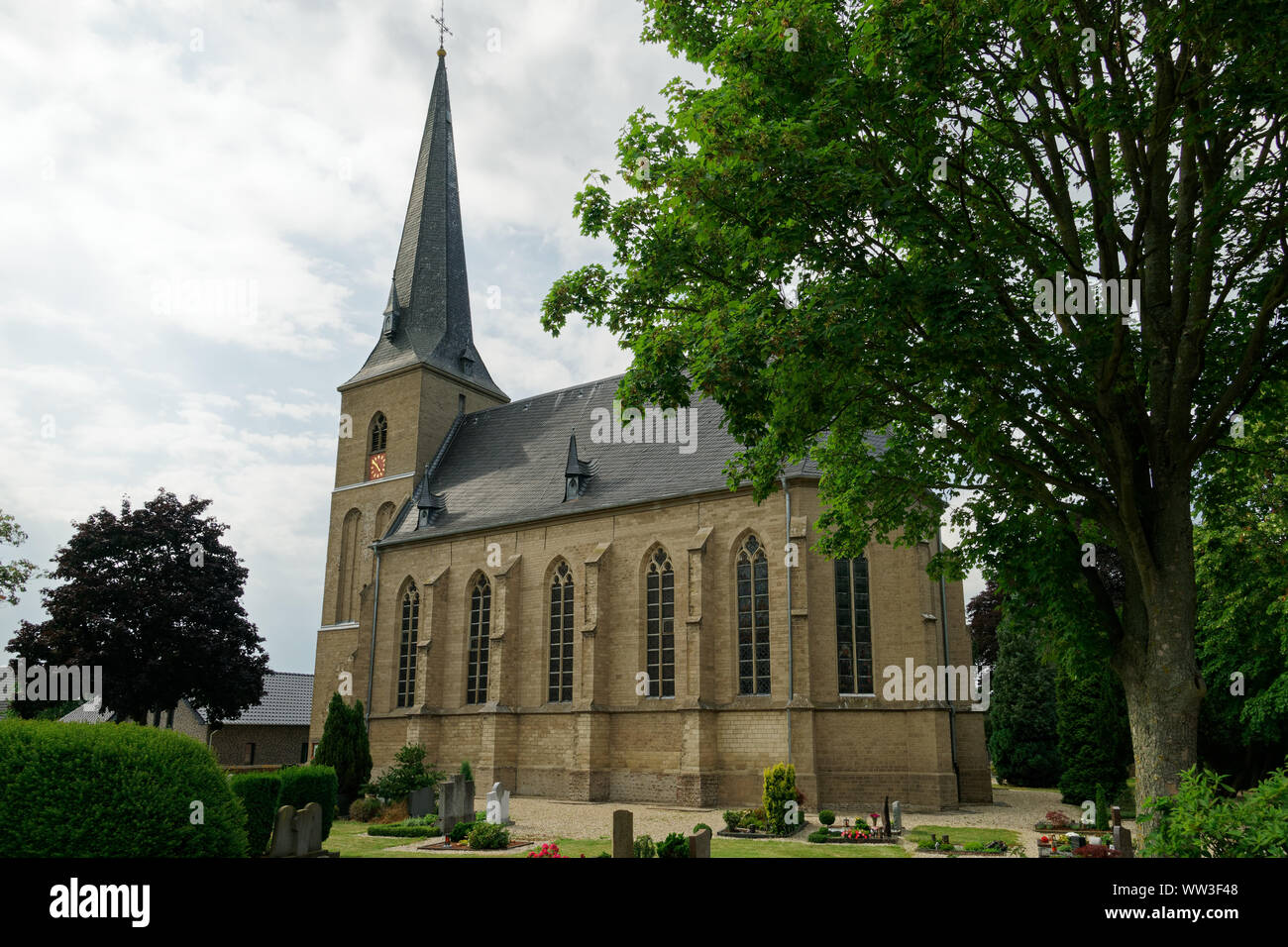 St. Vincentius church, Till, Bedburg-Hau, Germany Stock Photo - Alamy