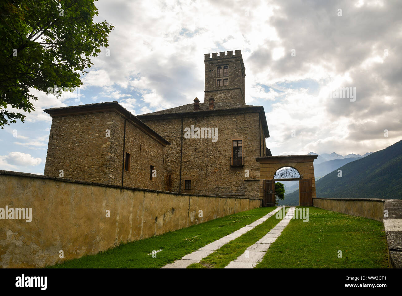 Sarre royal castle hi-res stock photography and images - Alamy