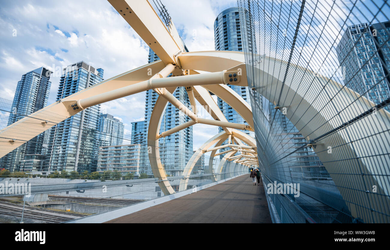 Puente De Luz Pedestrian Bridge, Toronto, Ontario, Canada Stock Photo ...