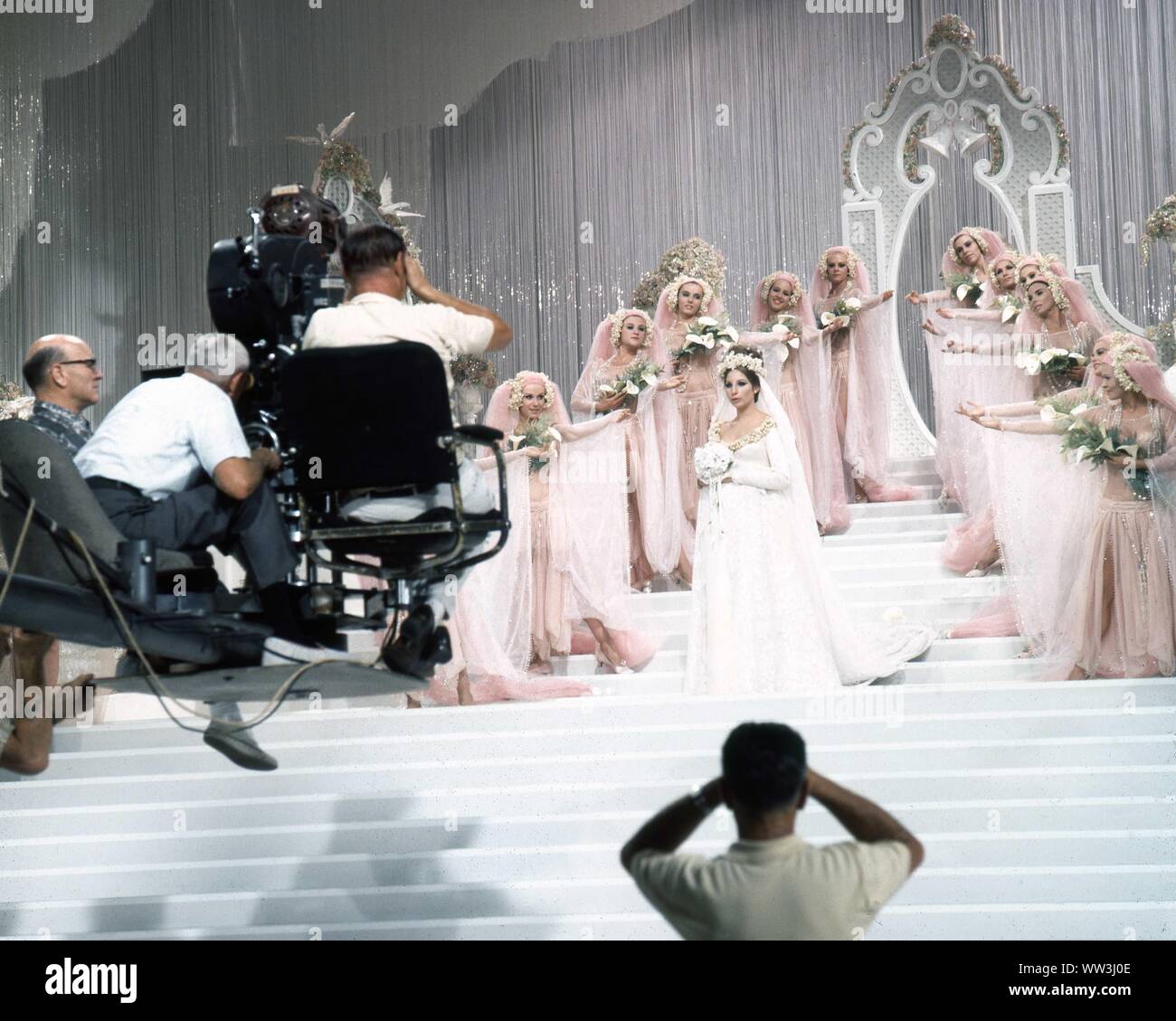 BARBRA STREISAND as Fanny Brice in FUNNY GIRL 1968 director WILLIAM ...